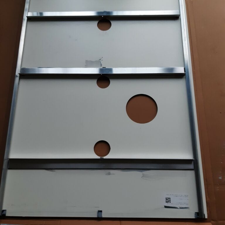 Plafond van HPL in toilet | Klus Awards